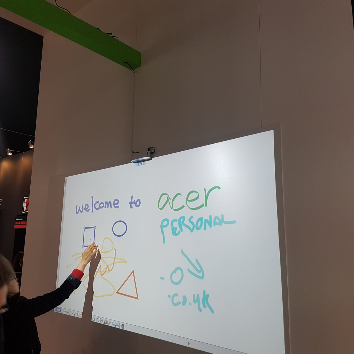The Acer Smart Touch Kit transforms any wall into an interactive white ...